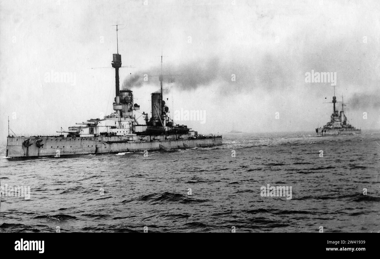 Wwi navy ships hi-res stock photography and images - Alamy