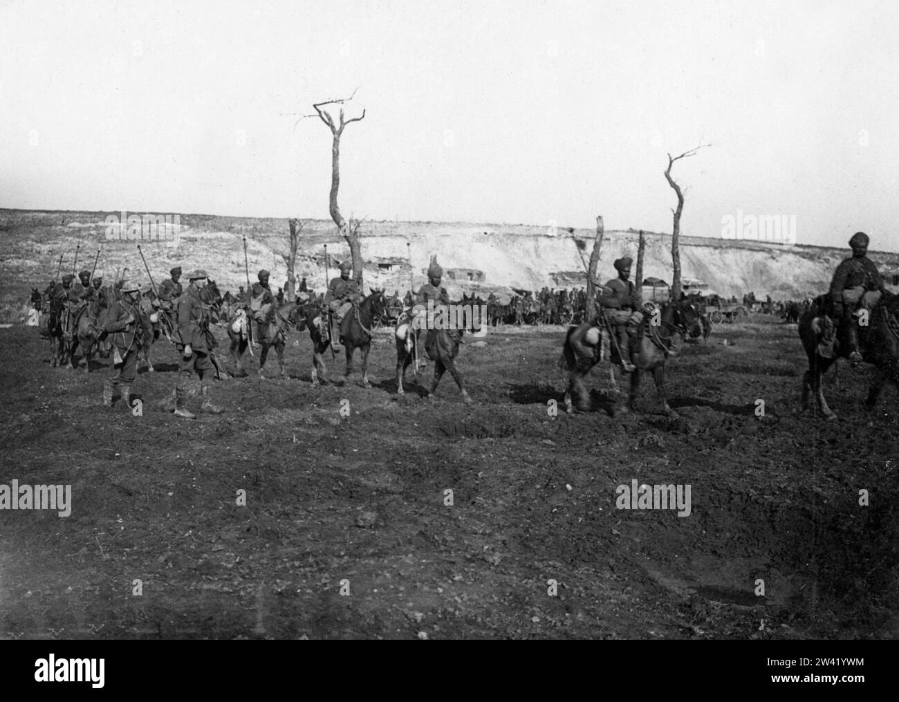 Official photograph taken on the British Western Front showing soldiers ...