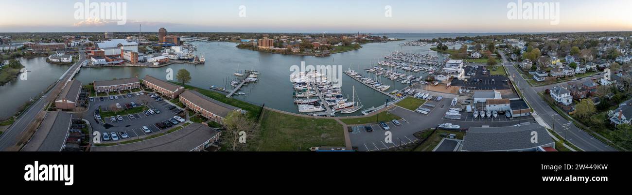 Norfolk virginia skyline hi-res stock photography and images - Alamy