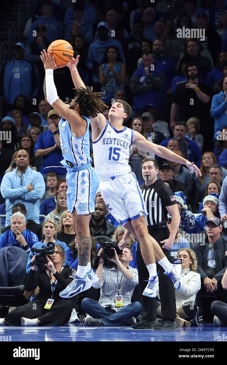 ATLANTA, GA - DECEMBER 16: Kentucky Wildcats guard Reed Sheppard (15 ...