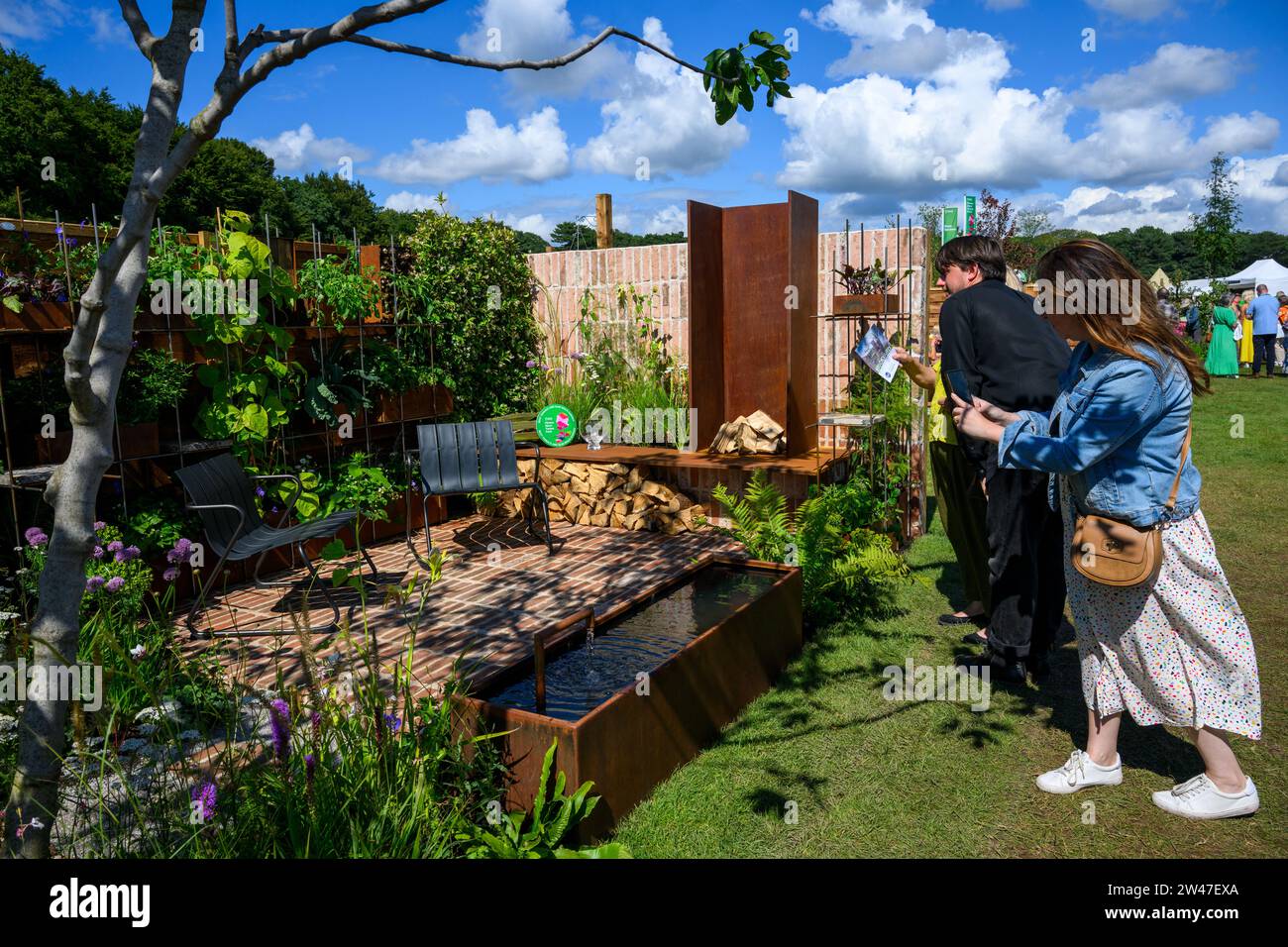 Brickyard Garden competition entry (gold medal winner, small patio ...
