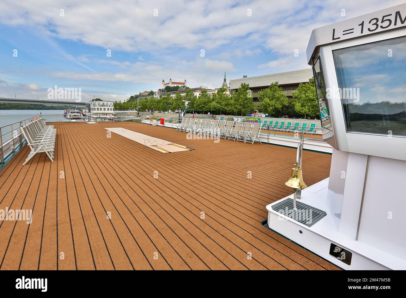 Amadeus queen hi-res stock photography and images - Alamy