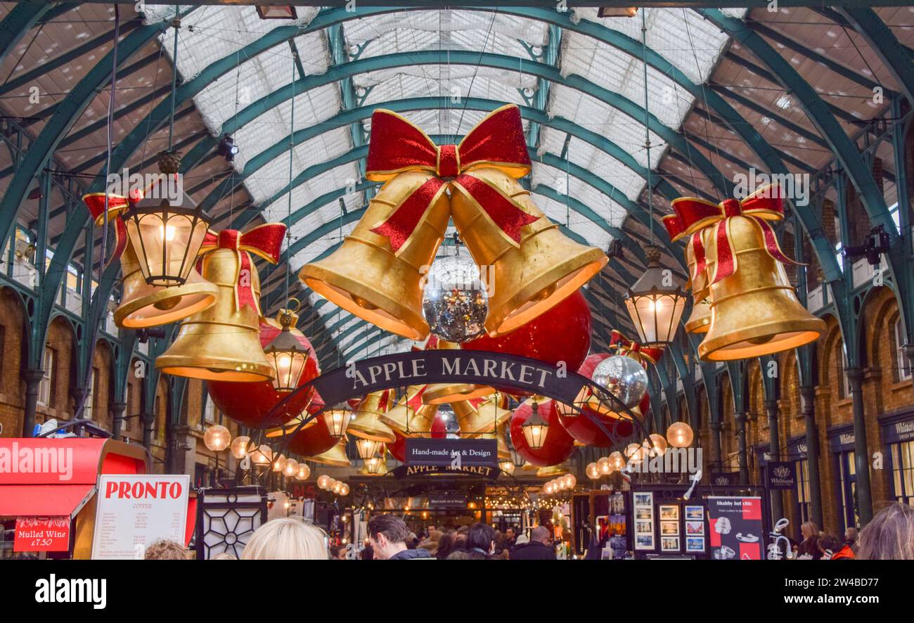 Bell end street sign hi-res stock photography and images - Alamy