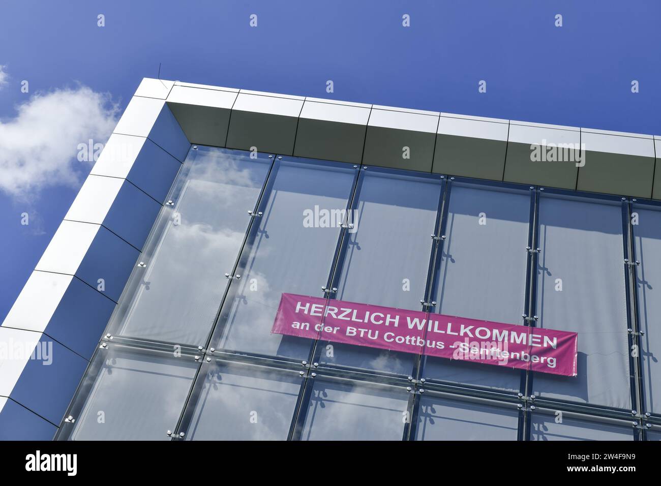 Hauptgebäude, BTU Brandenburgische Technische Universität Cottbus ...