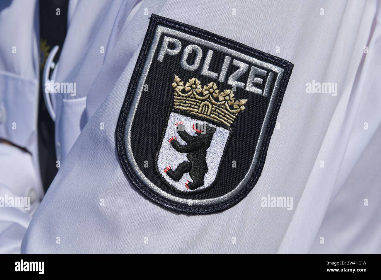 Logo, Hemd, Uniform, Berliner Polizei Stock Photo - Alamy Logo, Hemd, Uniform, Berliner Polizei Stock Photo - Alamy