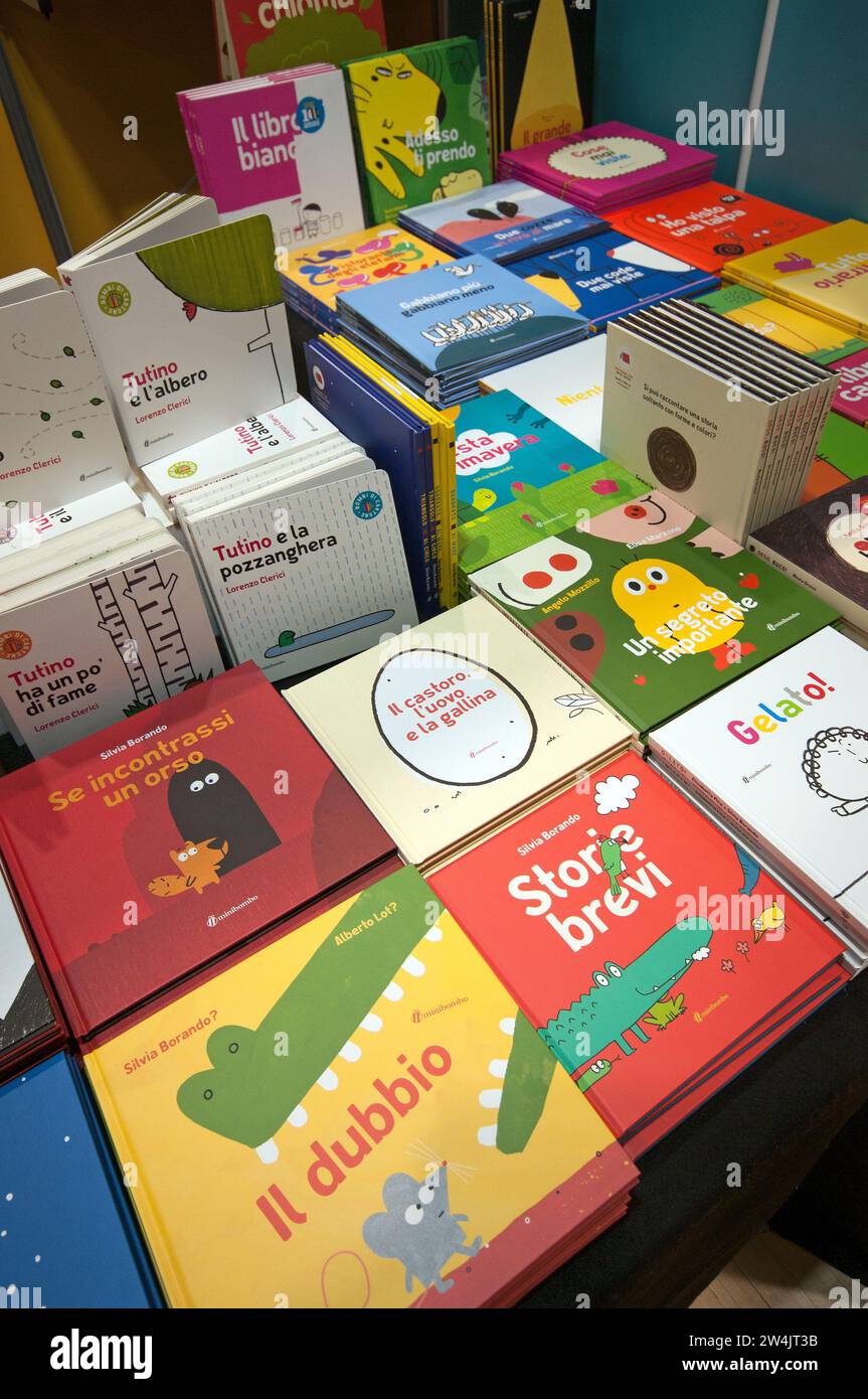 Children's books for sale, Rome, Italy Stock Photo - Alamy