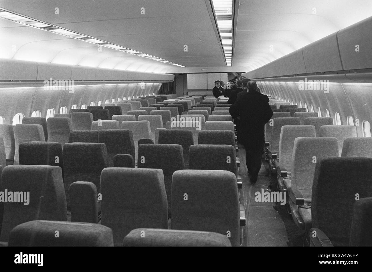 Dc 10 first flight schiphol hi-res stock photography and images - Alamy