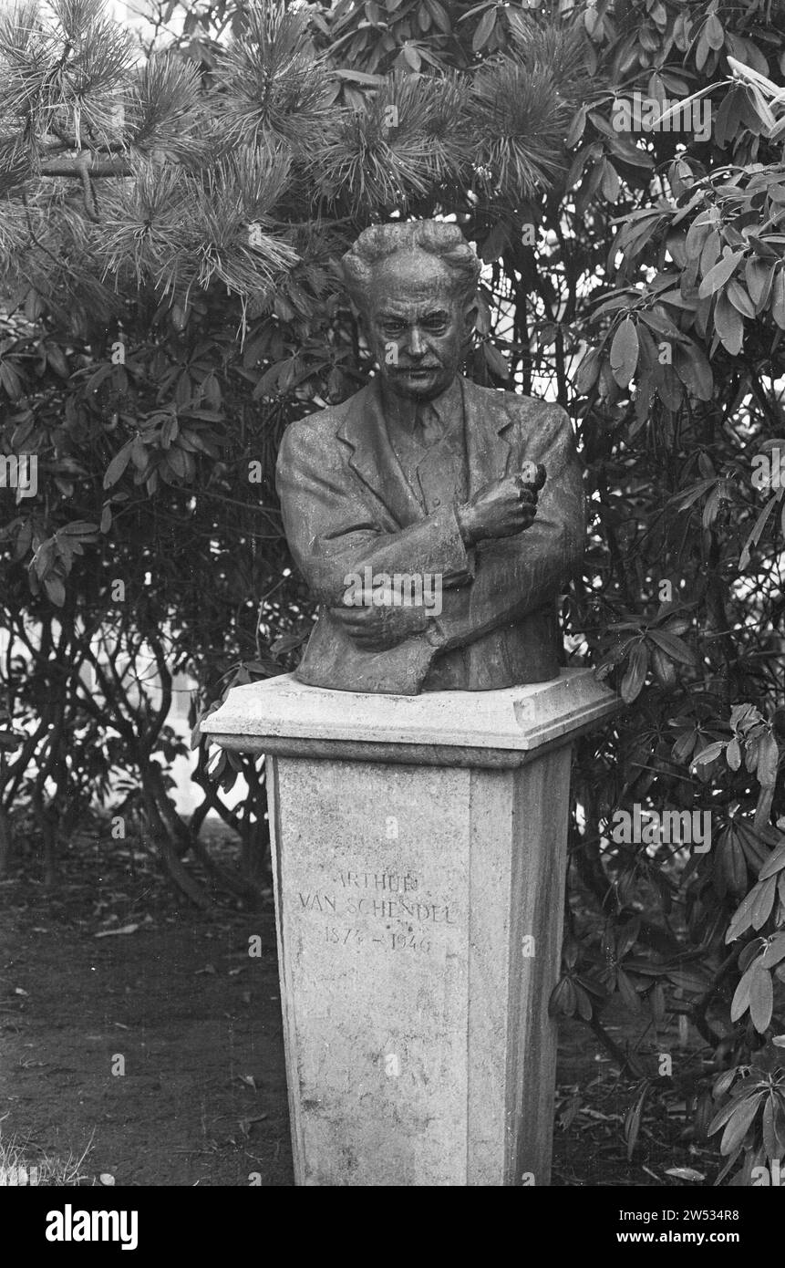 Statue of arthur van schendel hi-res stock photography and images - Alamy