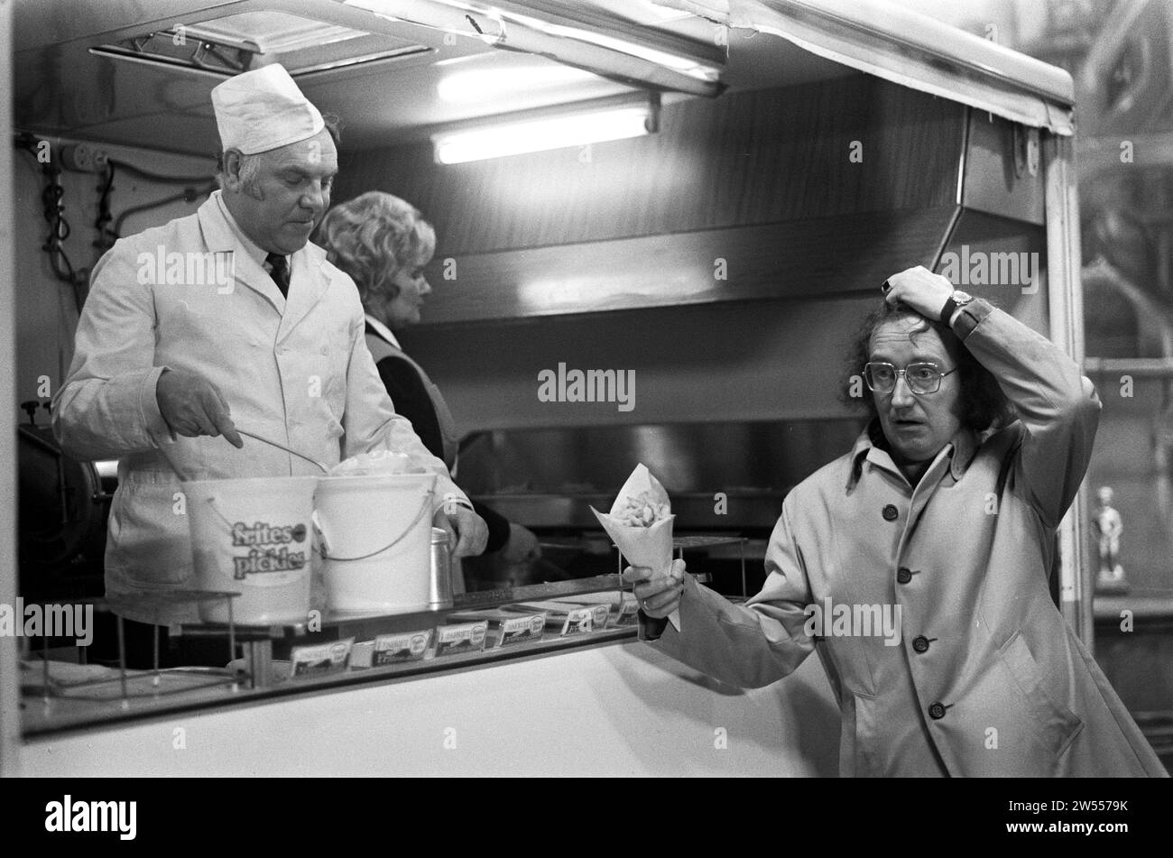Recordings for TV show Barend Servet, IJf Blokker (r) as Barend Servet ...