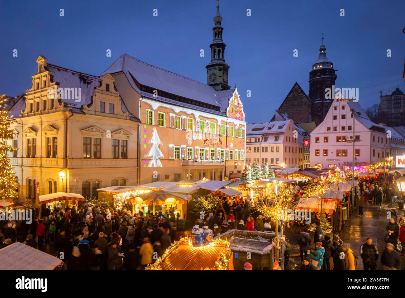 Canaletto Markt in Pirna . Weihnachtsmarkt in Pirna auf dem ...