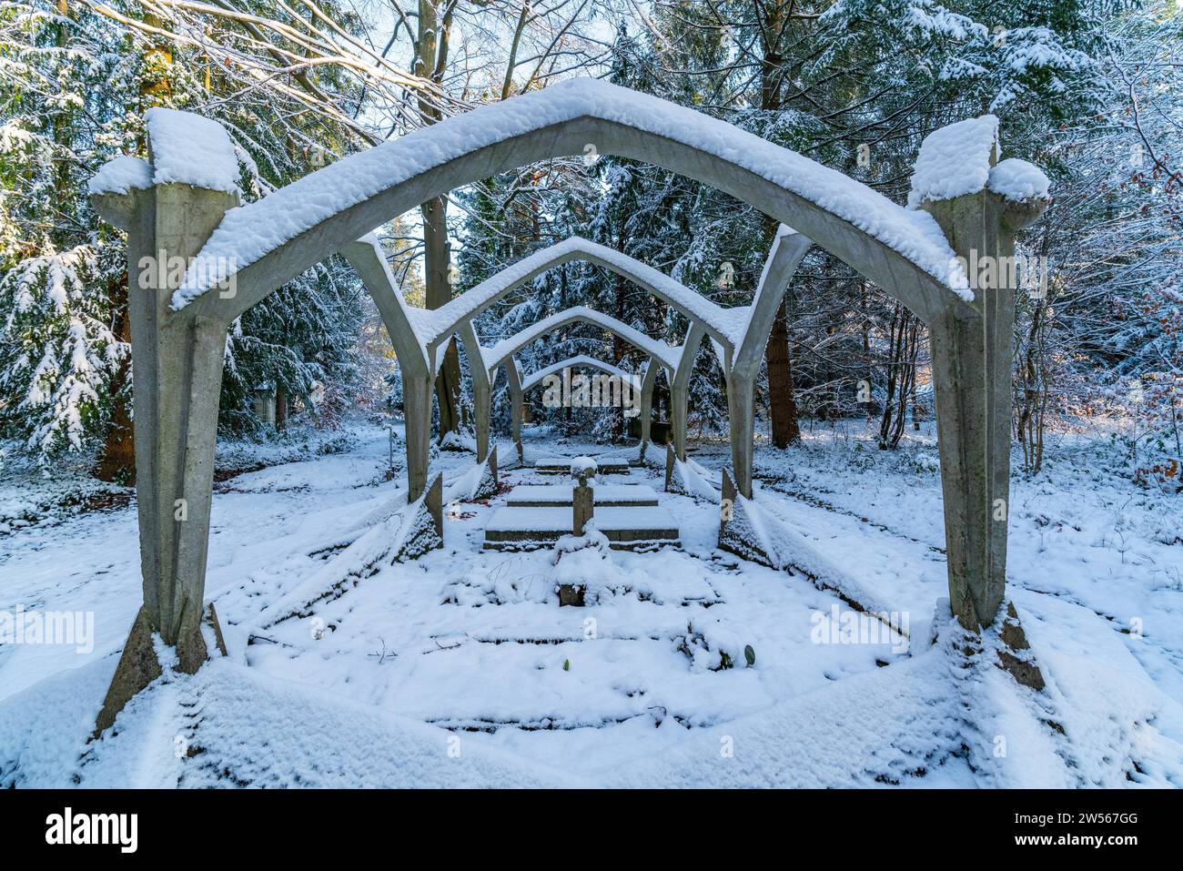 Tomb Wissinger after the expressionist design by architect Max Taut ...