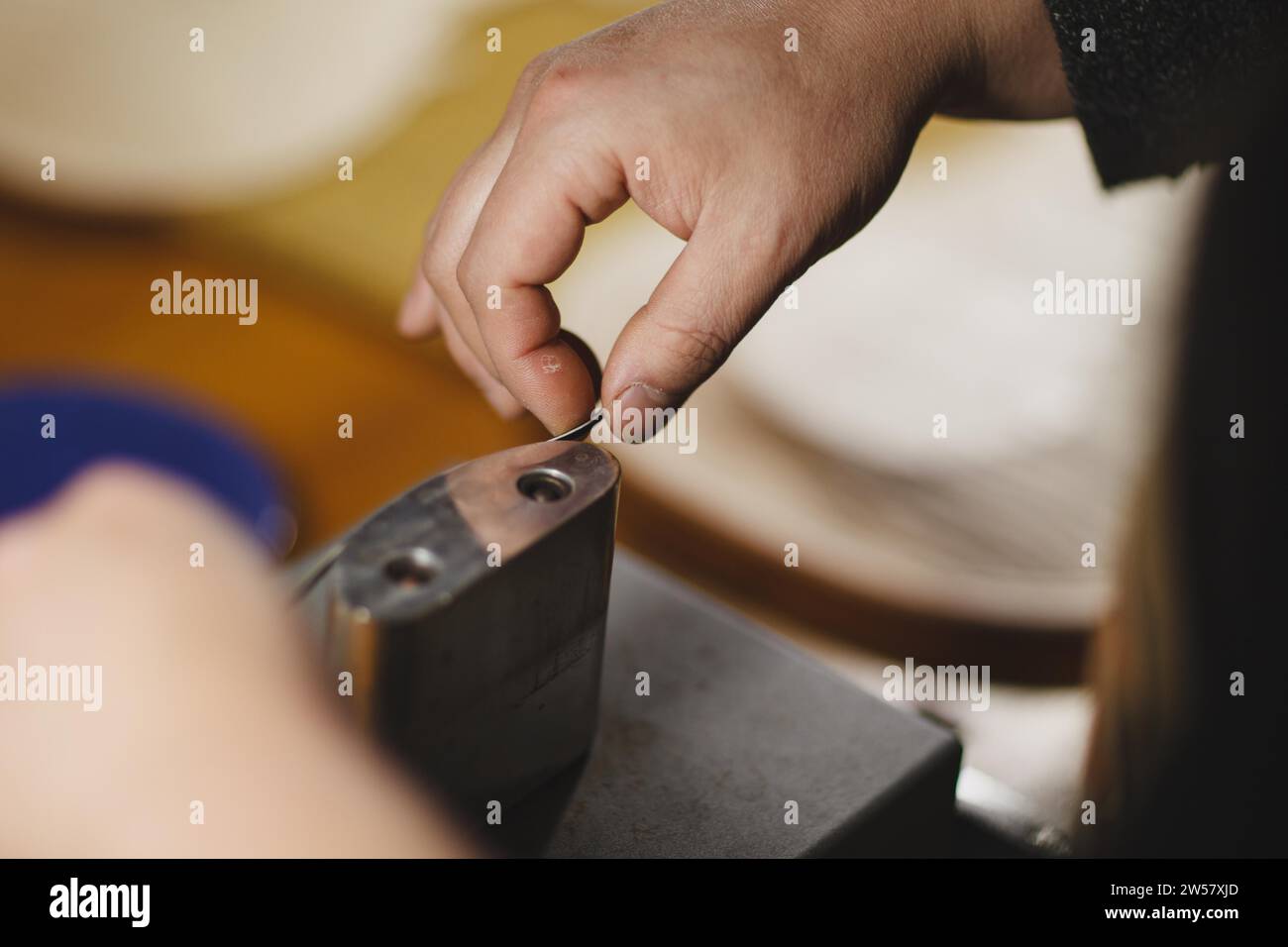 Lute maker hi-res stock photography and images - Alamy