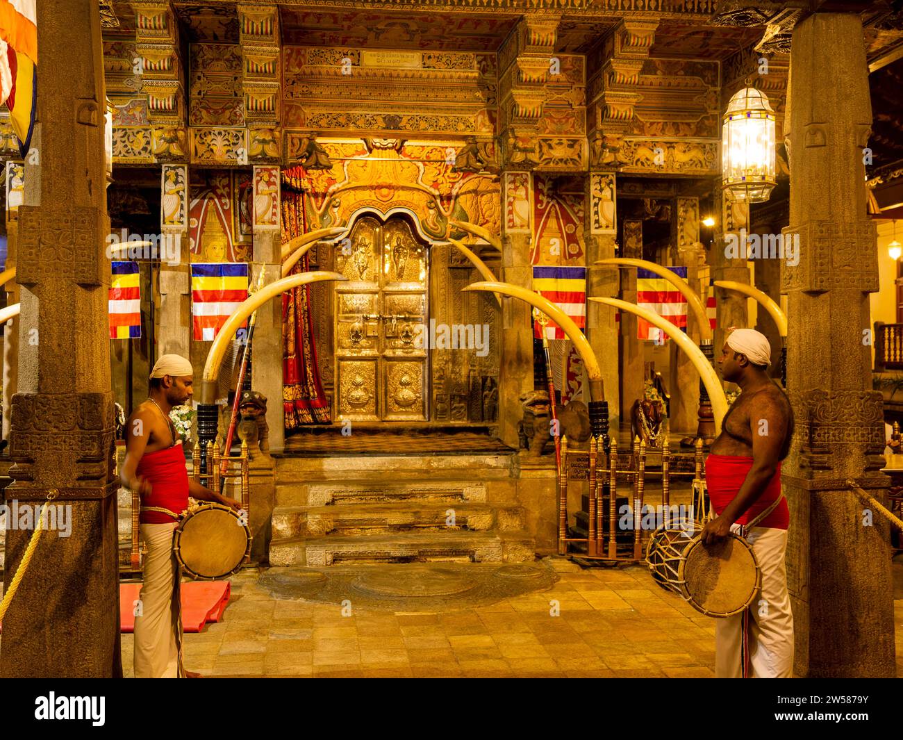 Tooth temple inside with drummer, Sri Dalada Maligawa, Kandy, Sri Lanka ...