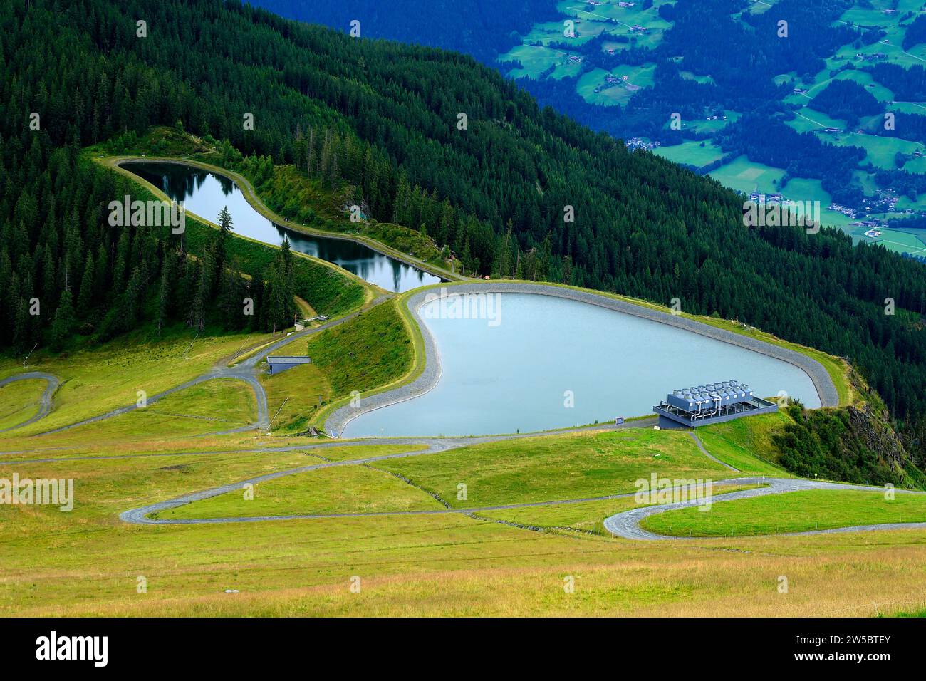Water reservoir for the snowmaking system and snow cannons on the ...