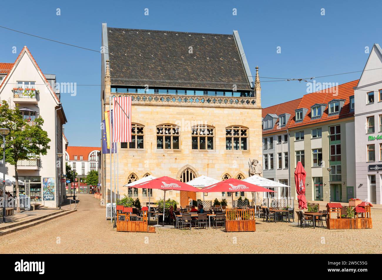 Town hall on the market square, Halberstadt, Harz, Saxony-Anhalt ...