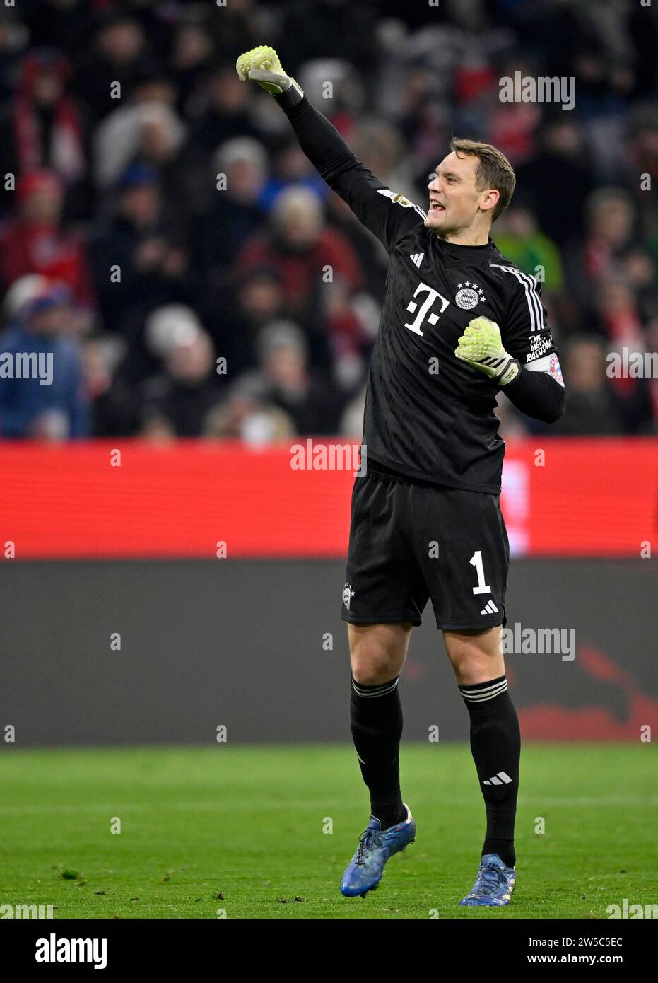 Goal celebration, cheering, joy, goalkeeper Manuel Neuer FC Bayern ...