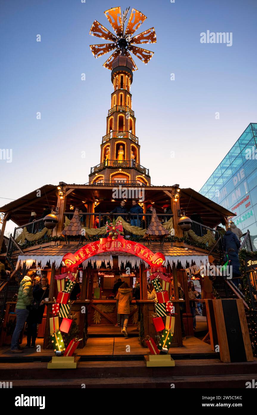 Christmas pyramid, party location, art museum, cube, Christmas market ...