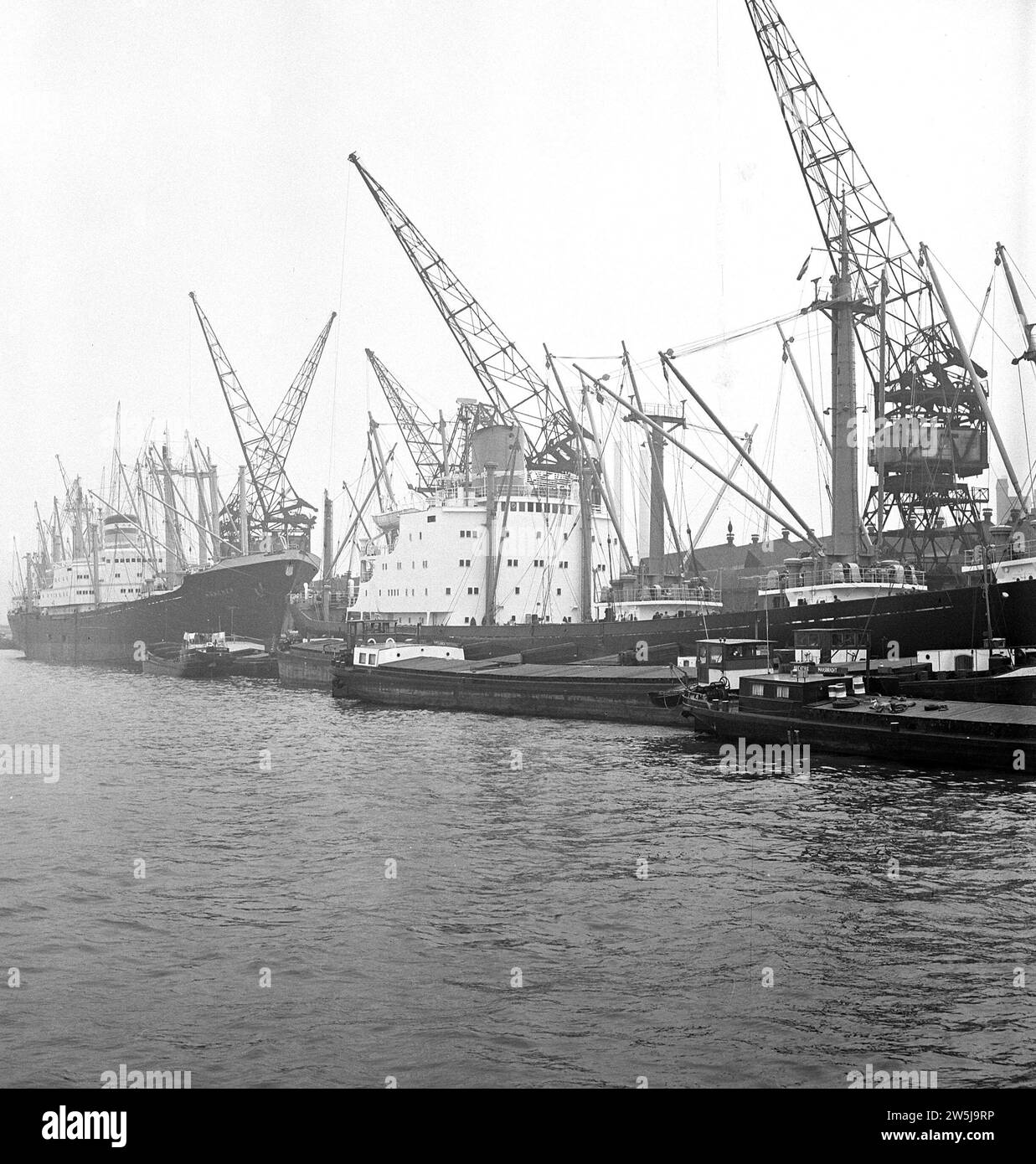 Ships at the port of Rotterdam ca. April 22, 1964 Stock Photo - Alamy