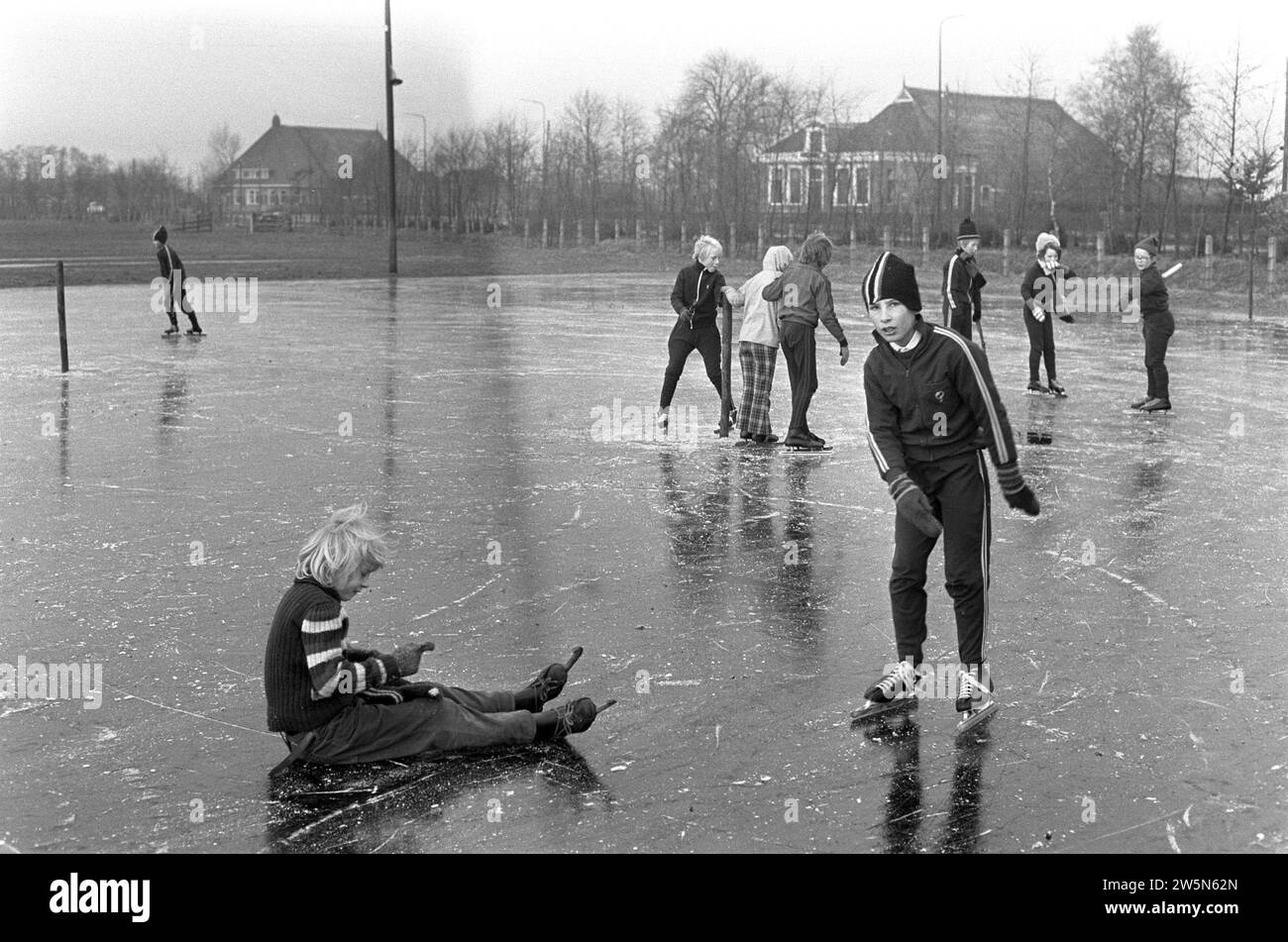 Skaters in Friesland ca. December 26, 1972 Stock Photo - Alamy