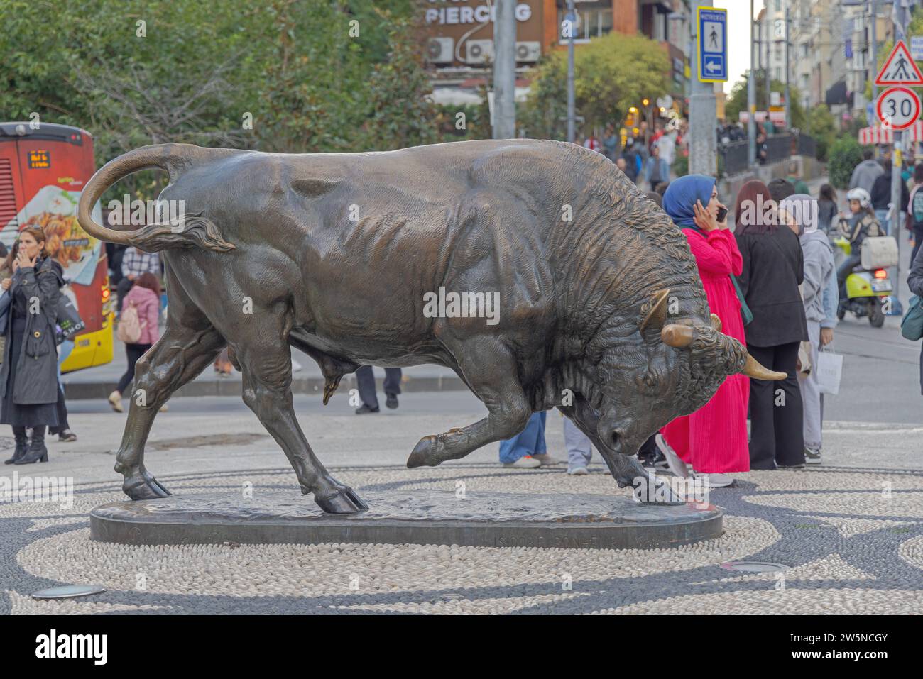 Istanbul, Turkey - October 19, 2023: Bronze Statue of Big Bull Animal ...