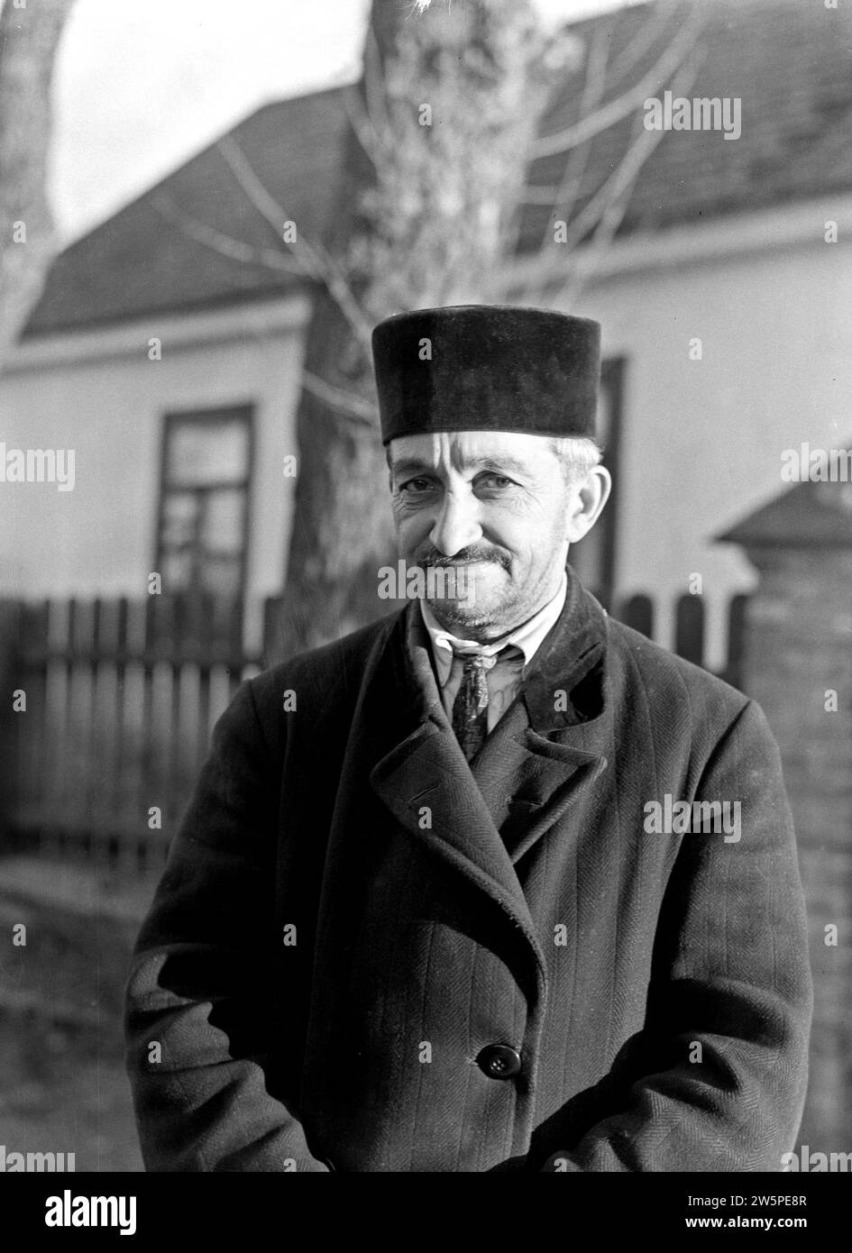 Karaite jewish man hi-res stock photography and images - Alamy