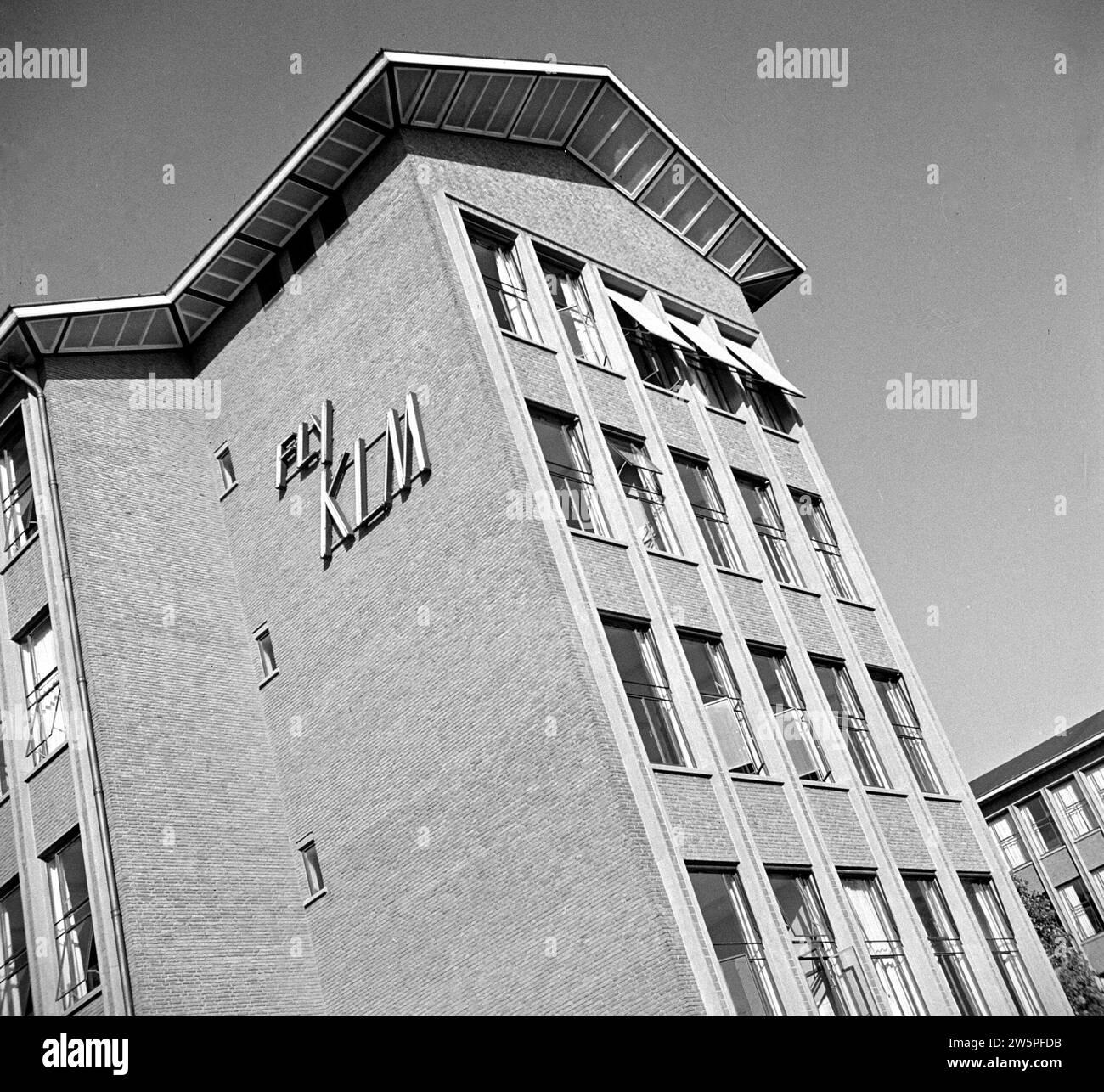 Klm head office hi-res stock photography and images - Alamy