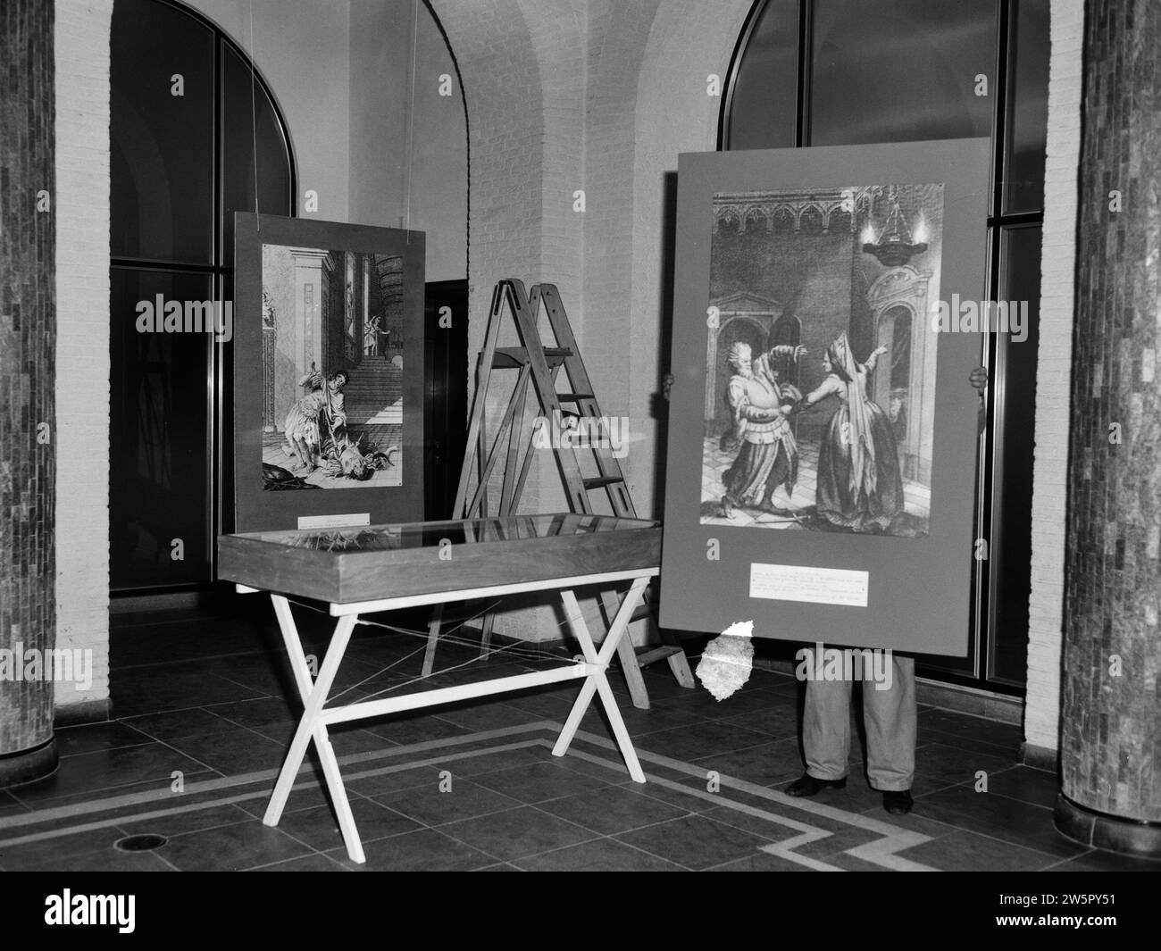 Shakespeare memorial exhibition hi-res stock photography and images - Alamy