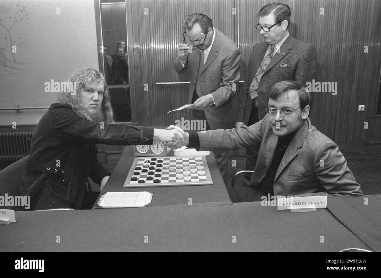 1970s draughts hi-res stock photography and images - Alamy