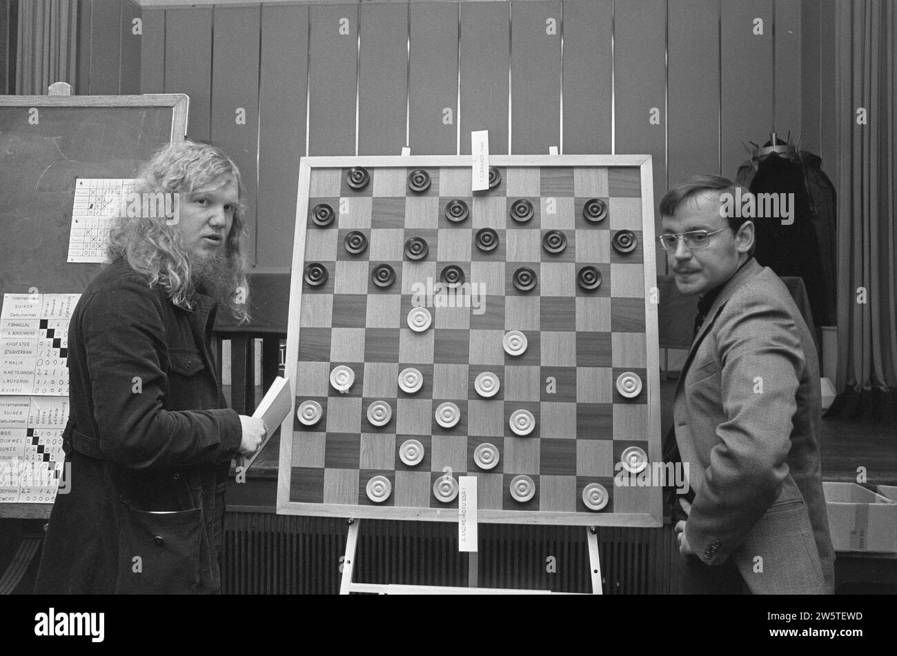 1970s draughts hi-res stock photography and images - Alamy