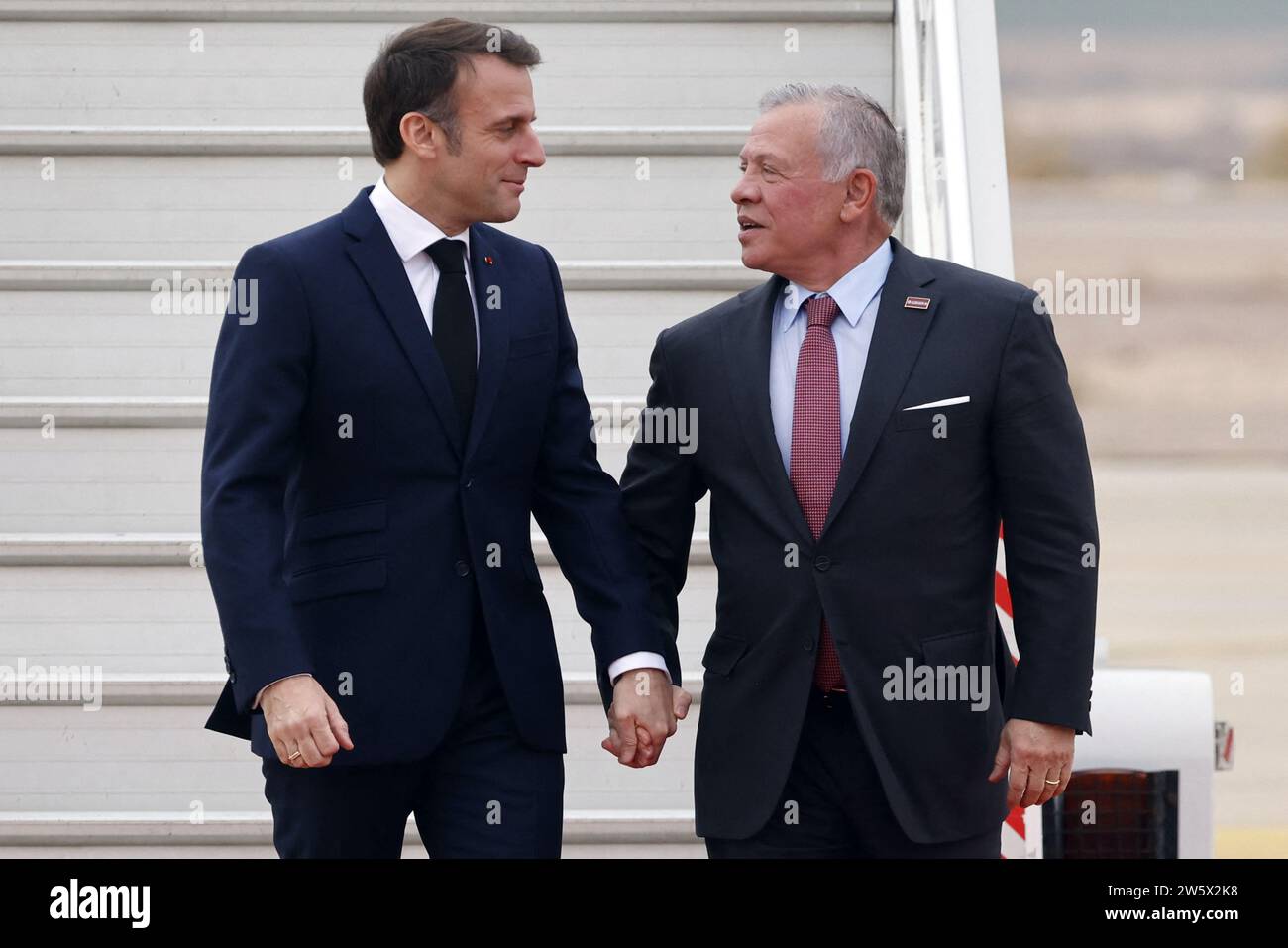 Aqaba, Jordan. 21st Dec, 2023. Jordan's King Abdullah II (R) welcomes ...