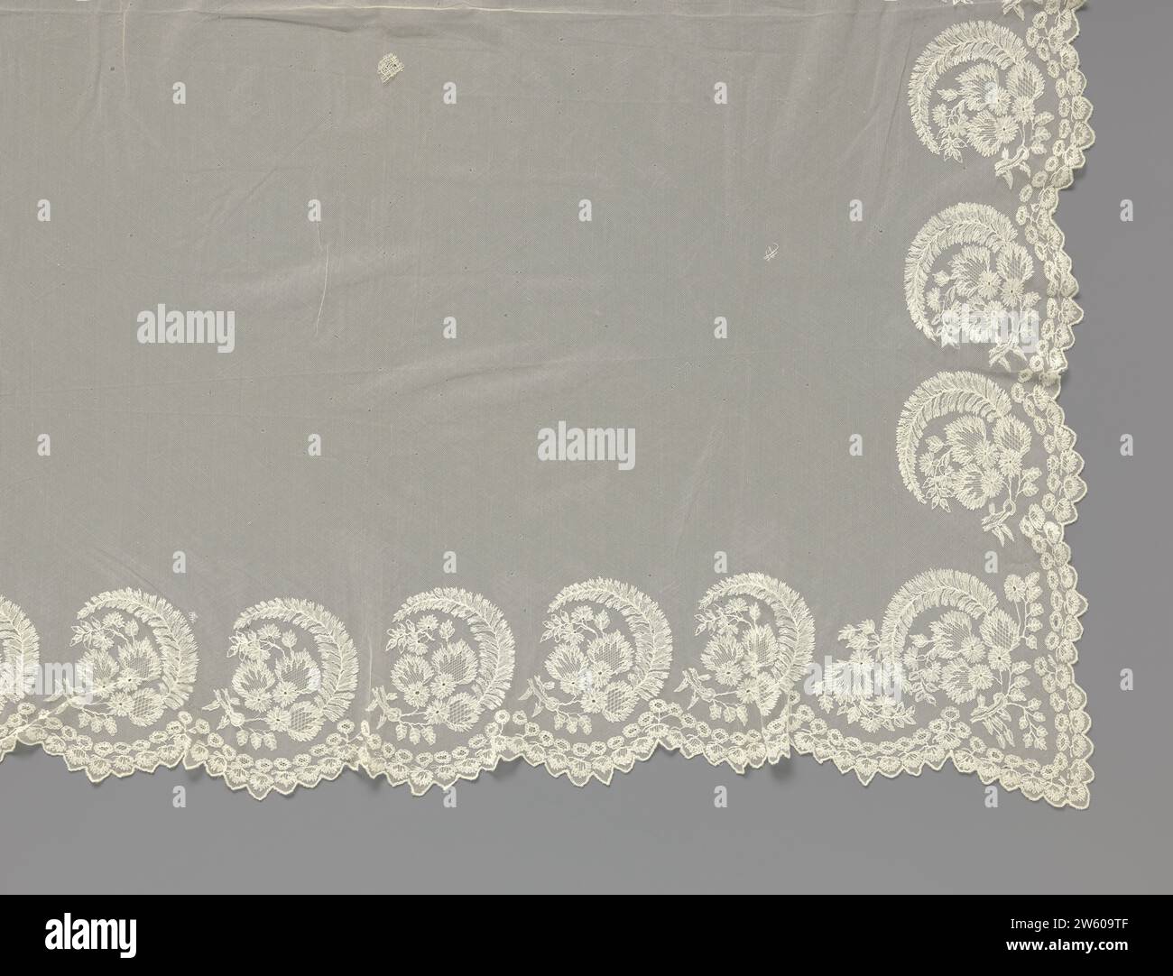 One sided curved flower branches hi-res stock photography and images ...