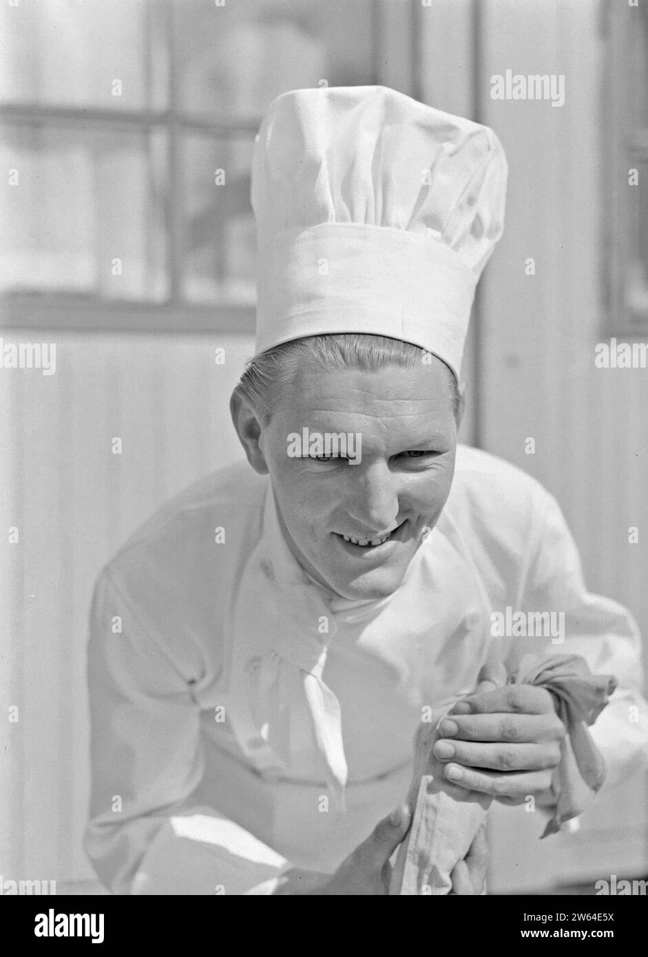 Fashion archives Black and White Stock Photos & Images - Alamy