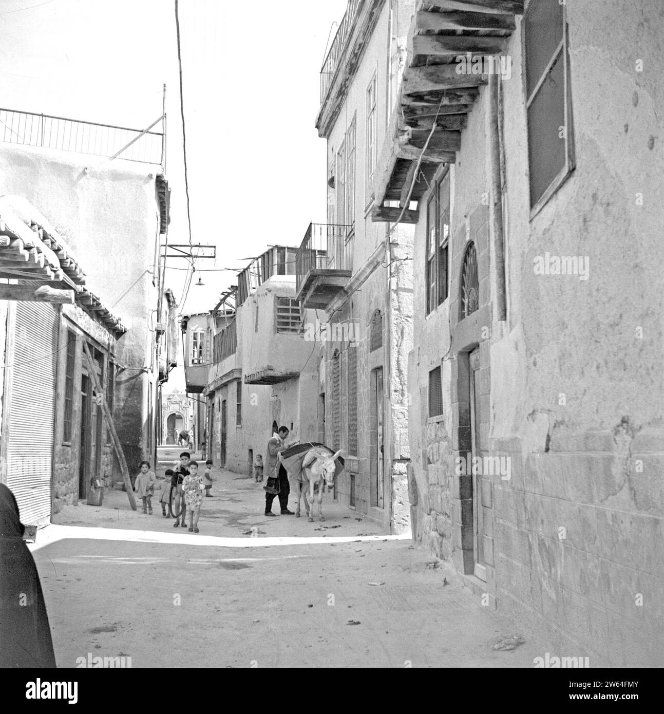 Damascus straight street hi-res stock photography and images - Alamy