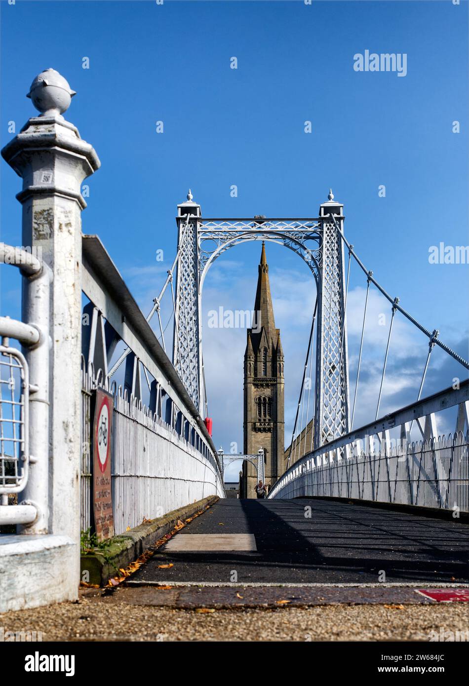 The Free north Church and Greig Street Bridge over the River Ness ...
