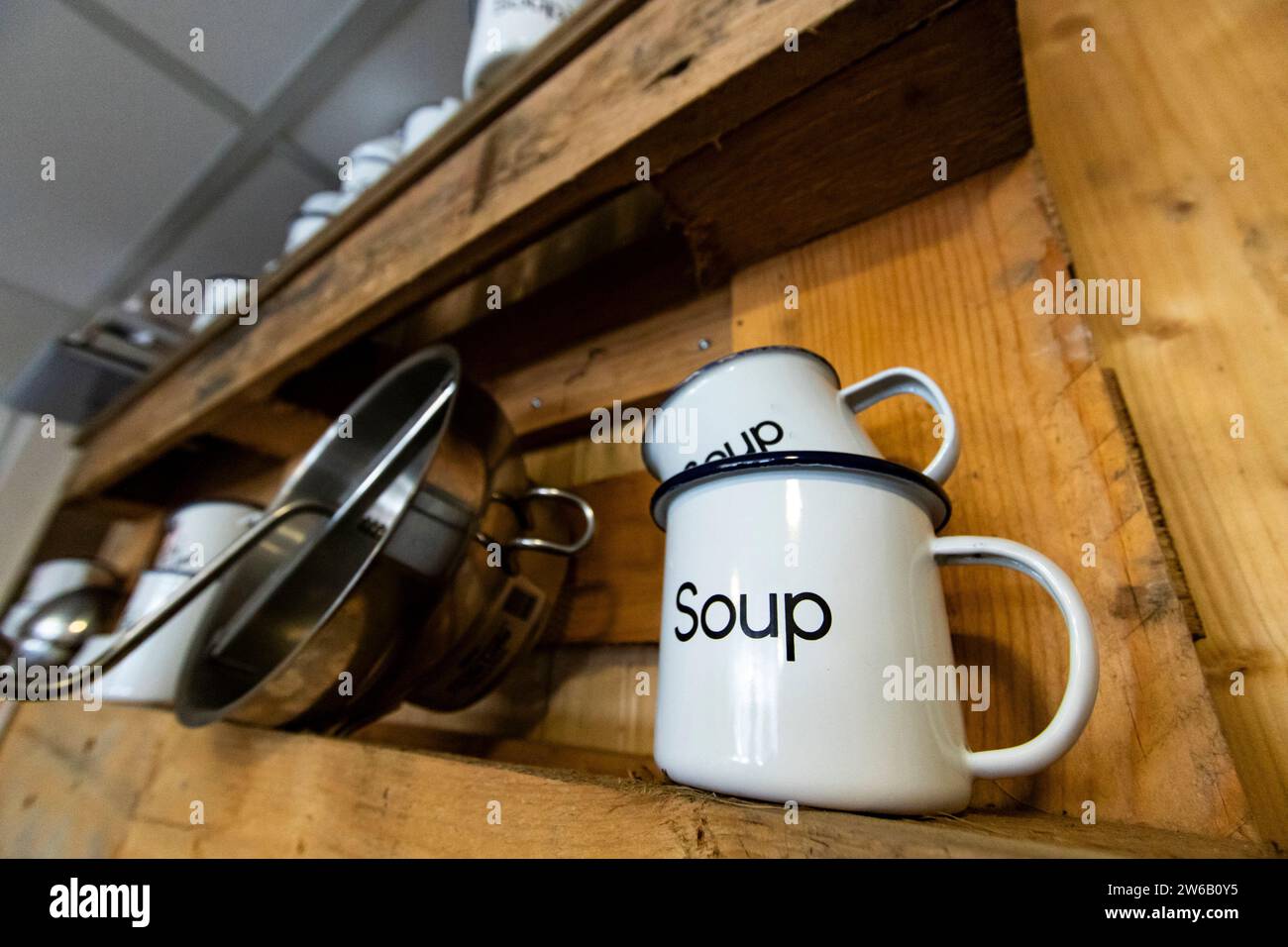 Organized setting hi-res stock photography and images - Alamy