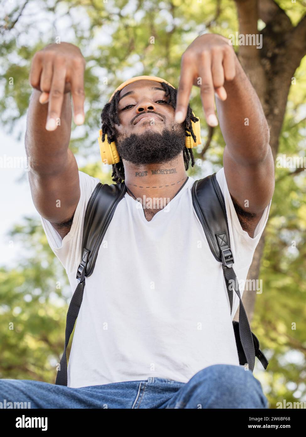 Man sitting upside down hi-res stock photography and images - Alamy