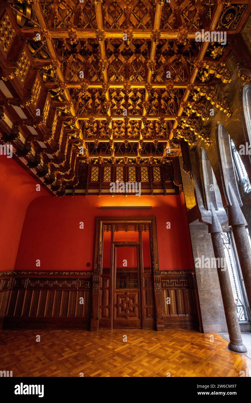 The interior of Palau Güell, Barcelona, Spain Stock Photo - Alamy