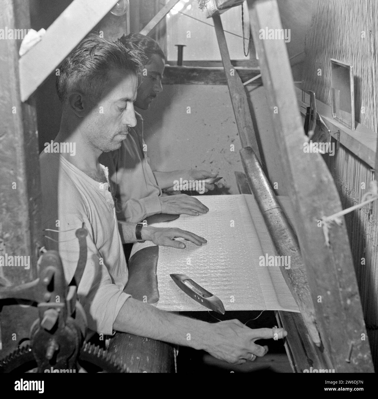 Brocade 1950s hi-res stock photography and images - Alamy