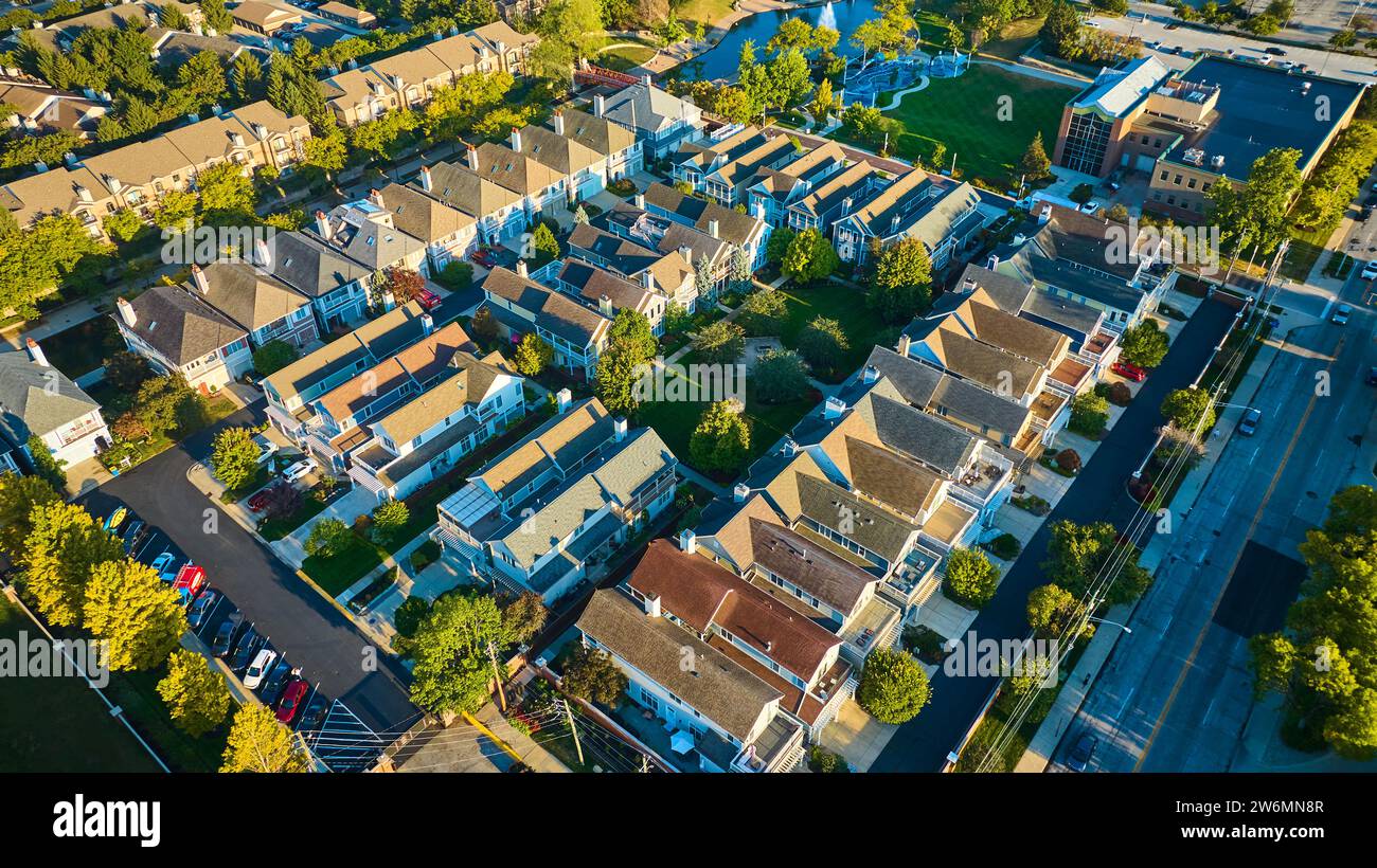 Suburban neighborhood driveways hi-res stock photography and images - Alamy