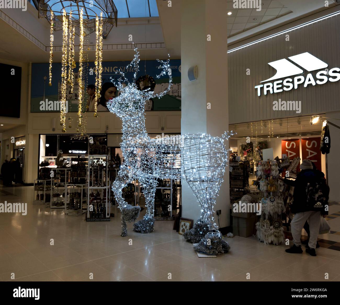 High street logos hi-res stock photography and images - Alamy