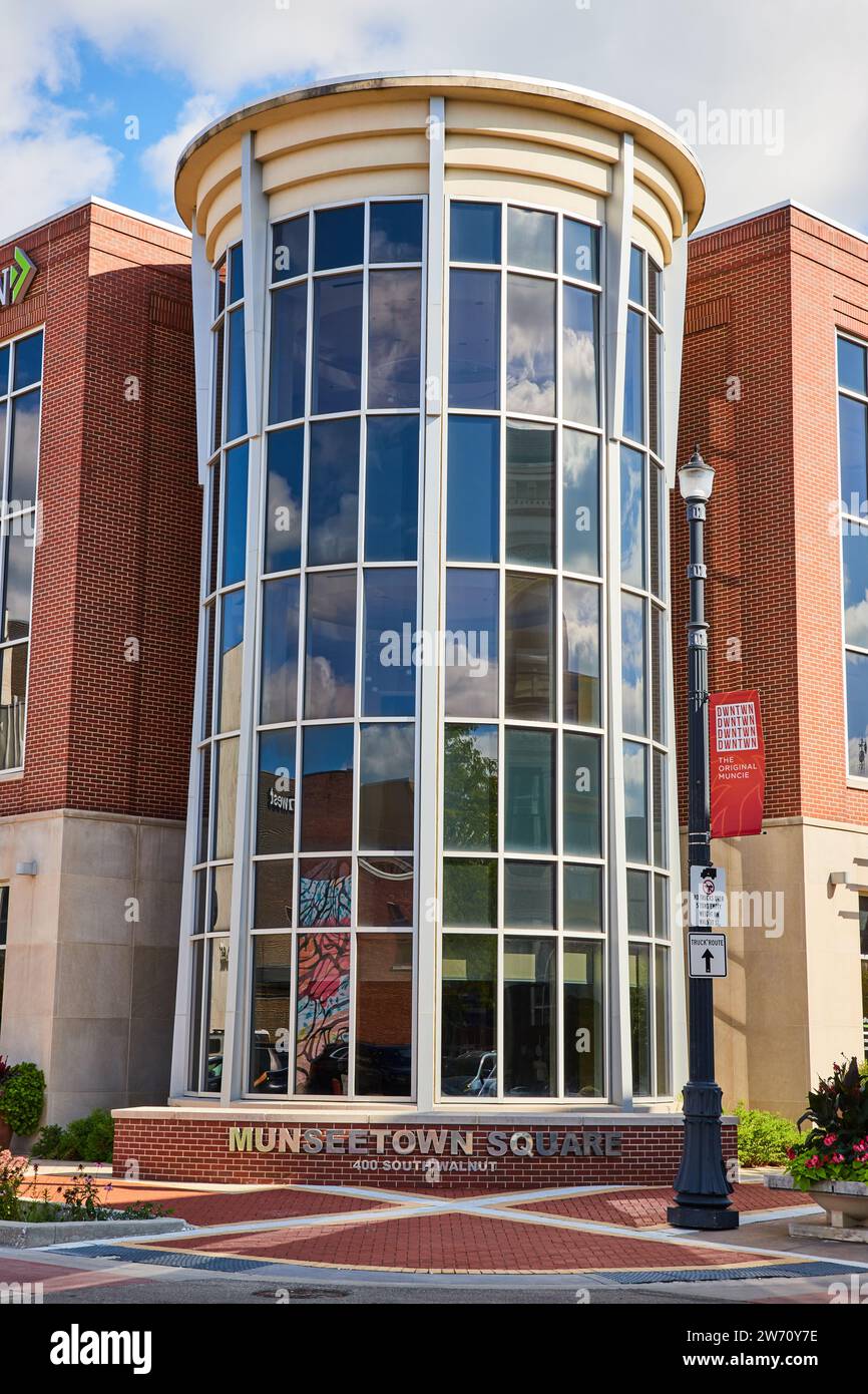 Modern and Traditional Architecture at Munsee Town Square, Street View ...