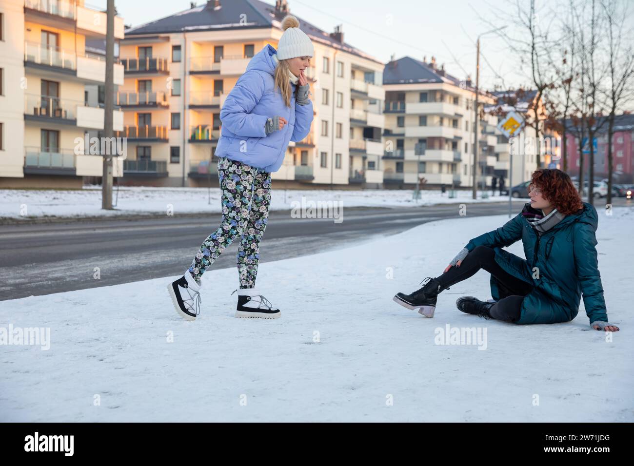 Car slipping on ice hi-res stock photography and images - Alamy