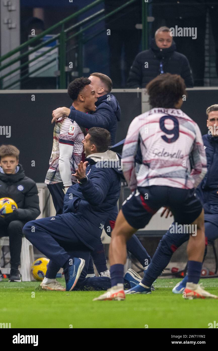 Dan Ndoye (Bologna) Thiago Motta Coach (Bologna)Lewis Ferguson (Bologna ...