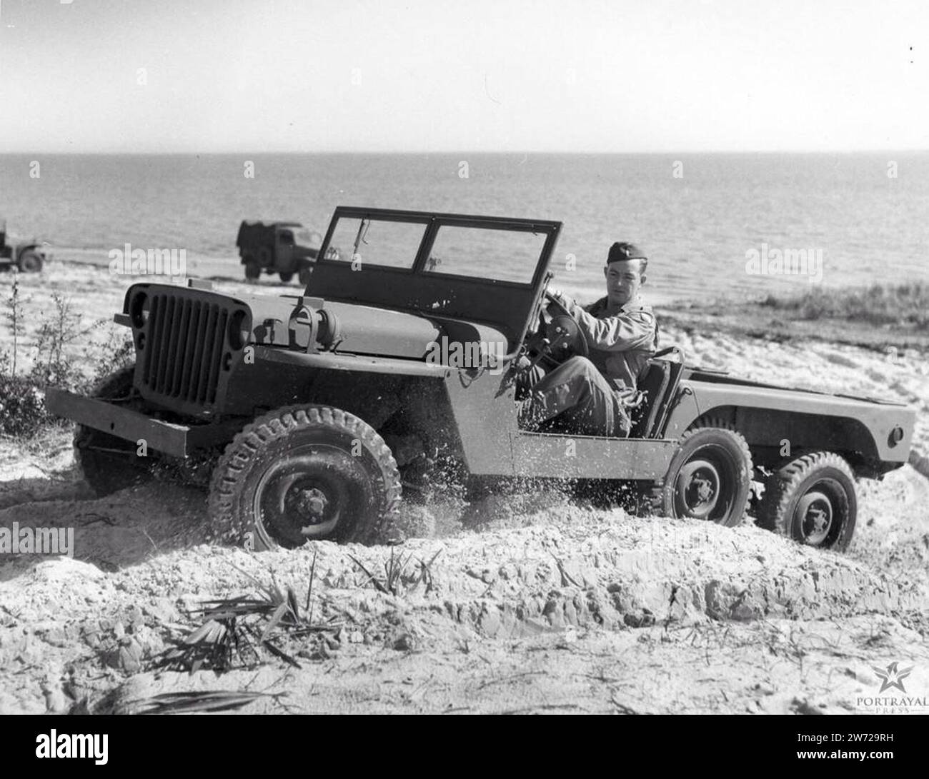 Willys MT-TUG, ¾-ton Truck, 6x6, Tractor (1943 Stock Photo - Alamy