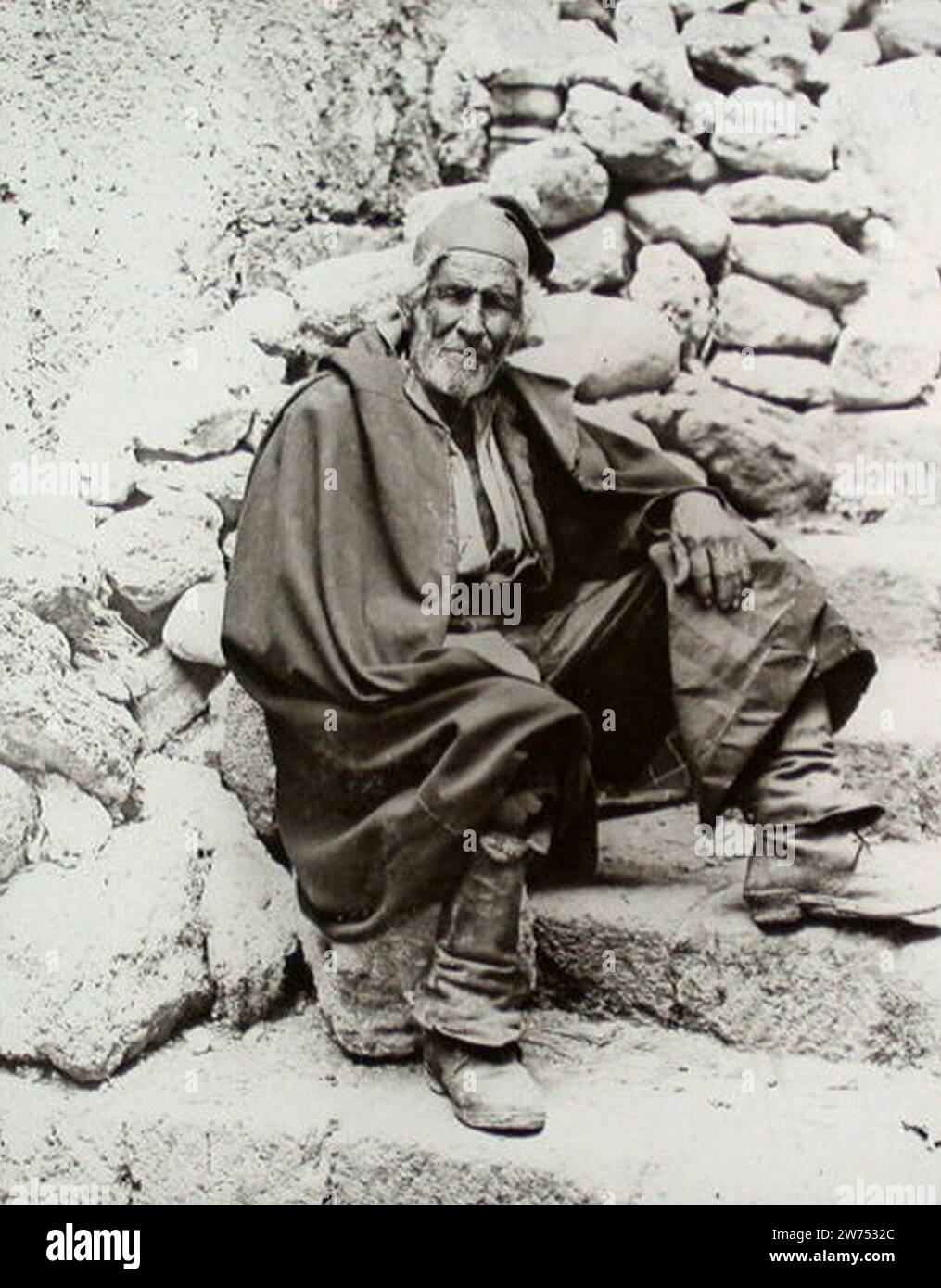 Wilson, George Washington (1823-1893) - Vecchio siciliano Stock Photo ...