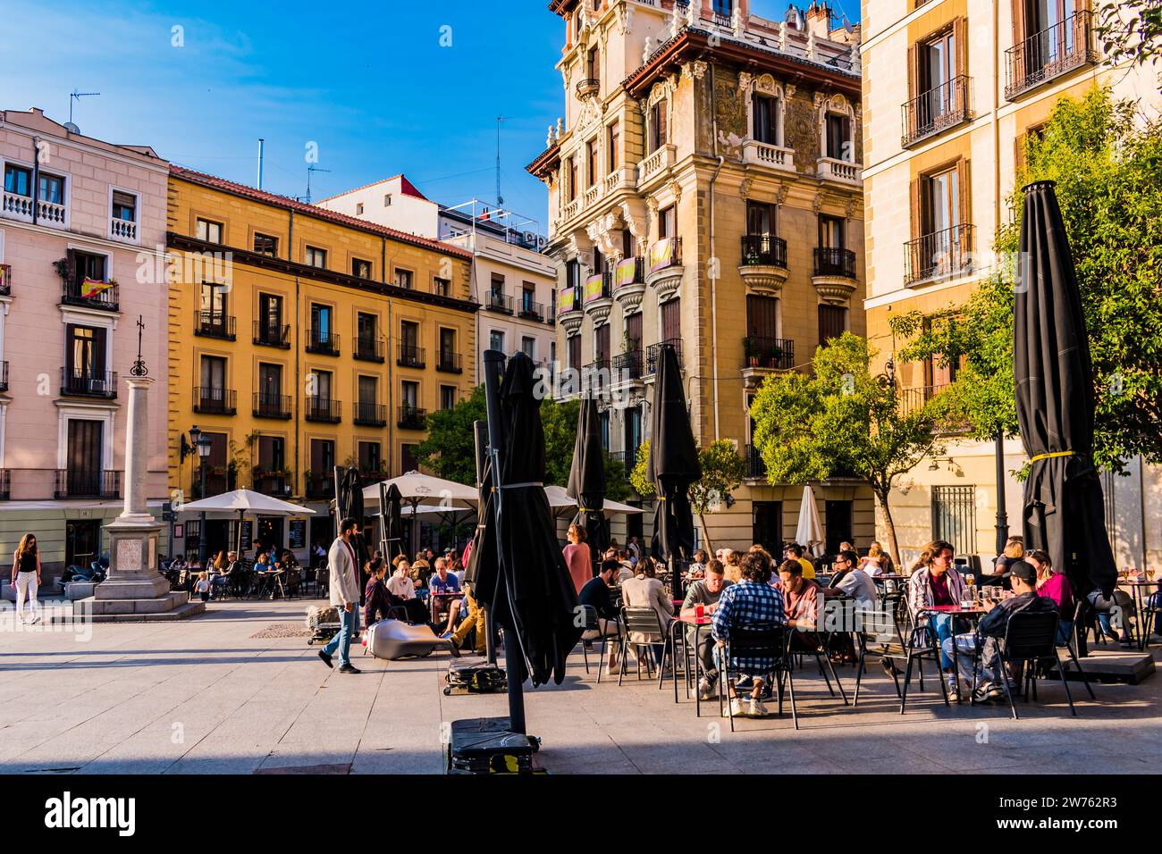 The Plaza de Ramales is a space in the Madrid of the Austrias. In 1841 ...