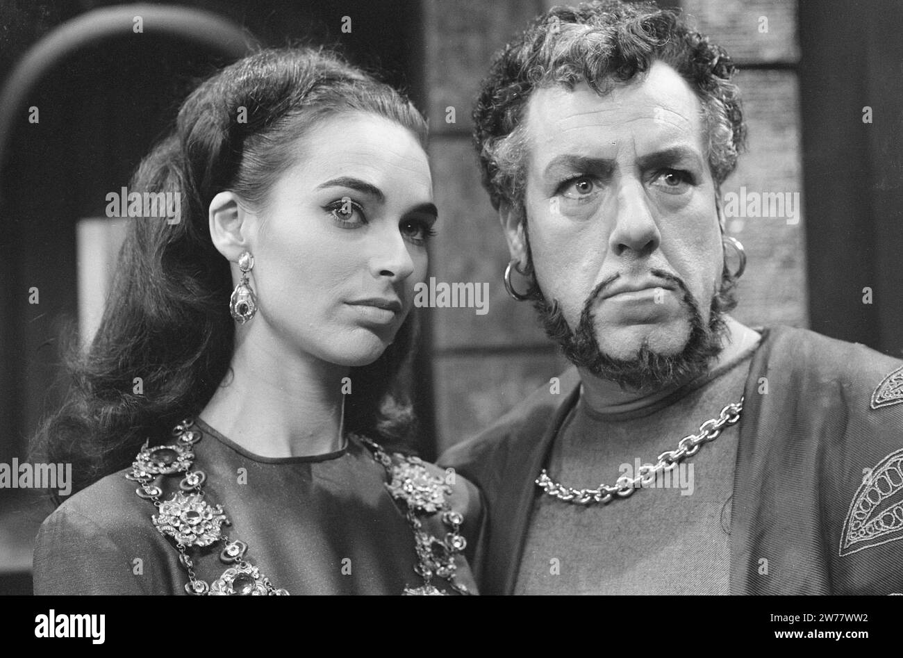 An Idealist by Kaj Munk on television. Ko van Dijk (Herodes) and Sigrid ...