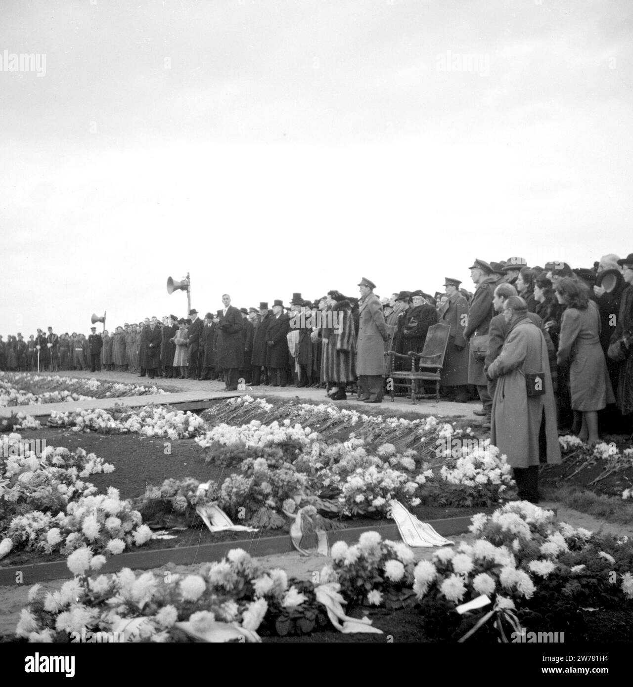 1945 dedication Black and White Stock Photos & Images - Alamy