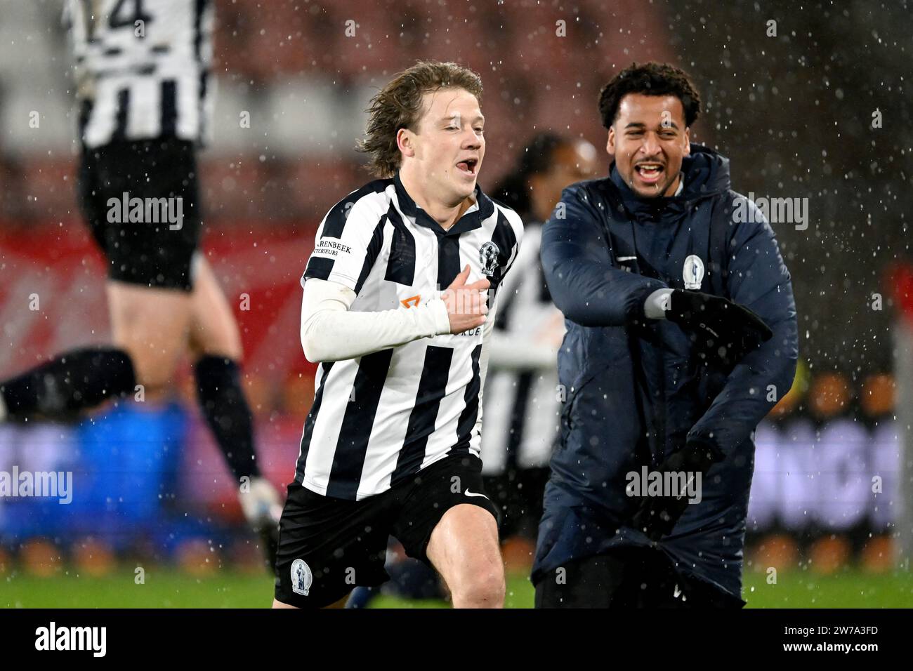 UTRECHT - Tim Pieters of USV Hercules celebrates the 1-0 during the 2nd ...