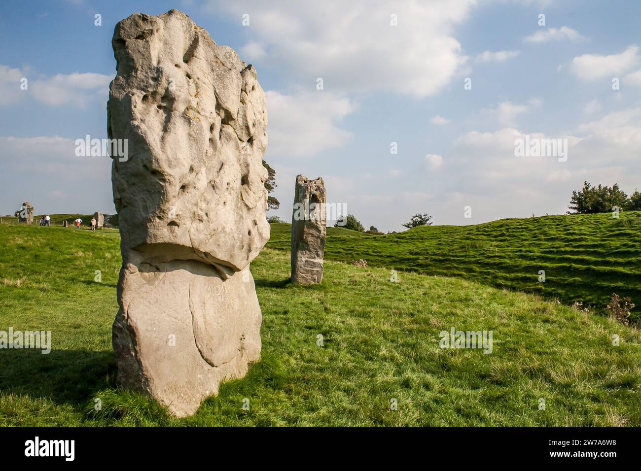 Avebury Henge and Stone Circles, Avebury England Stock Photo - Alamy